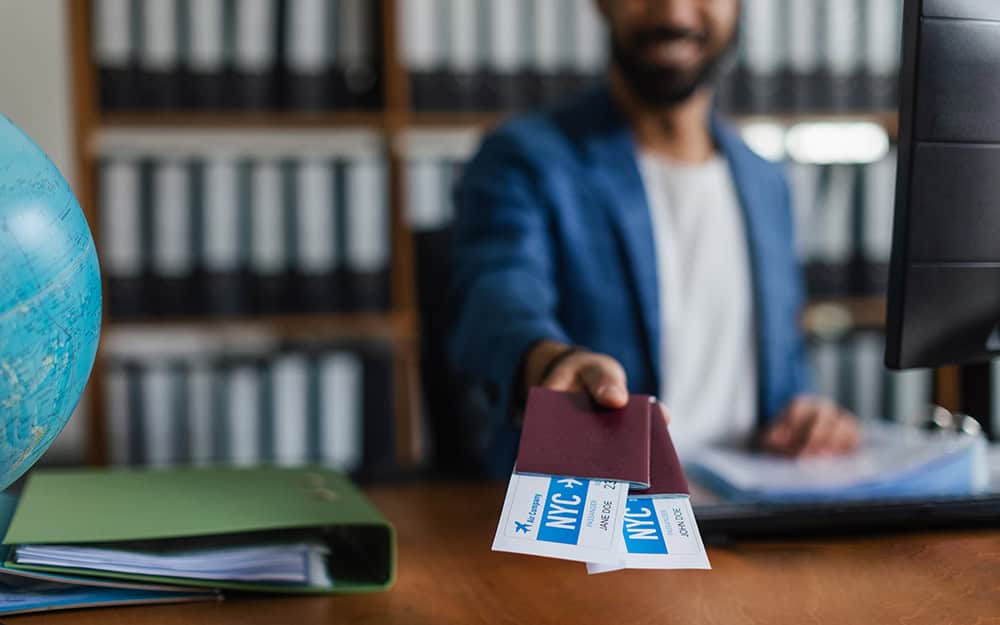 How to Choose the Right Immigration Consultant for Your Canadian Visa ...